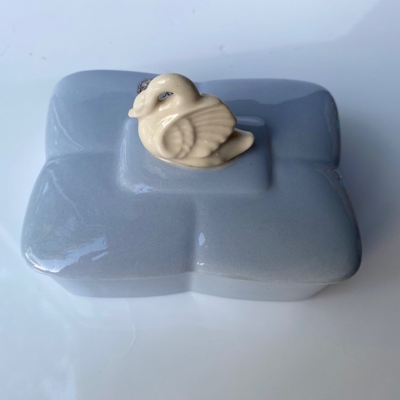 Vintage | Accents | Vintage Chadwick China Swan Trinket Box | Poshmark